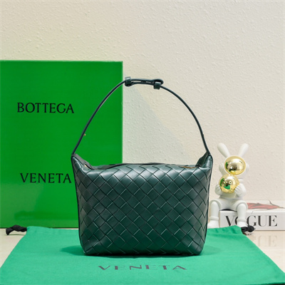 BV Mini Wallace Shoulder Bag In Soft Calfskin Leather Emerald Green ...