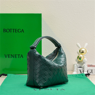 BV Mini Wallace Shoulder Bag In Soft Calfskin Leather Emerald Green ...