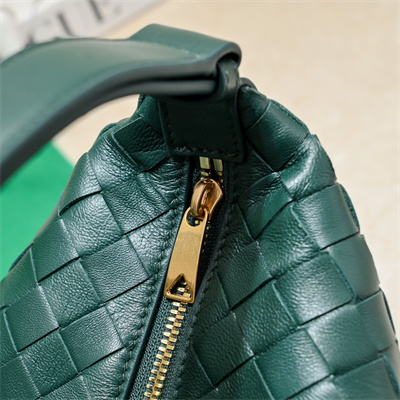 BV Mini Wallace Shoulder Bag In Soft Calfskin Leather Emerald Green ...